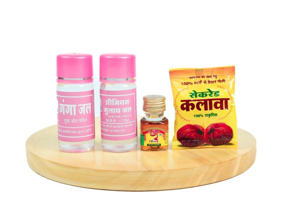 Sacred Diwali Poojan Kit | Laxmi Pooja kit with Laxmi-Ganesh-Kuber ...
